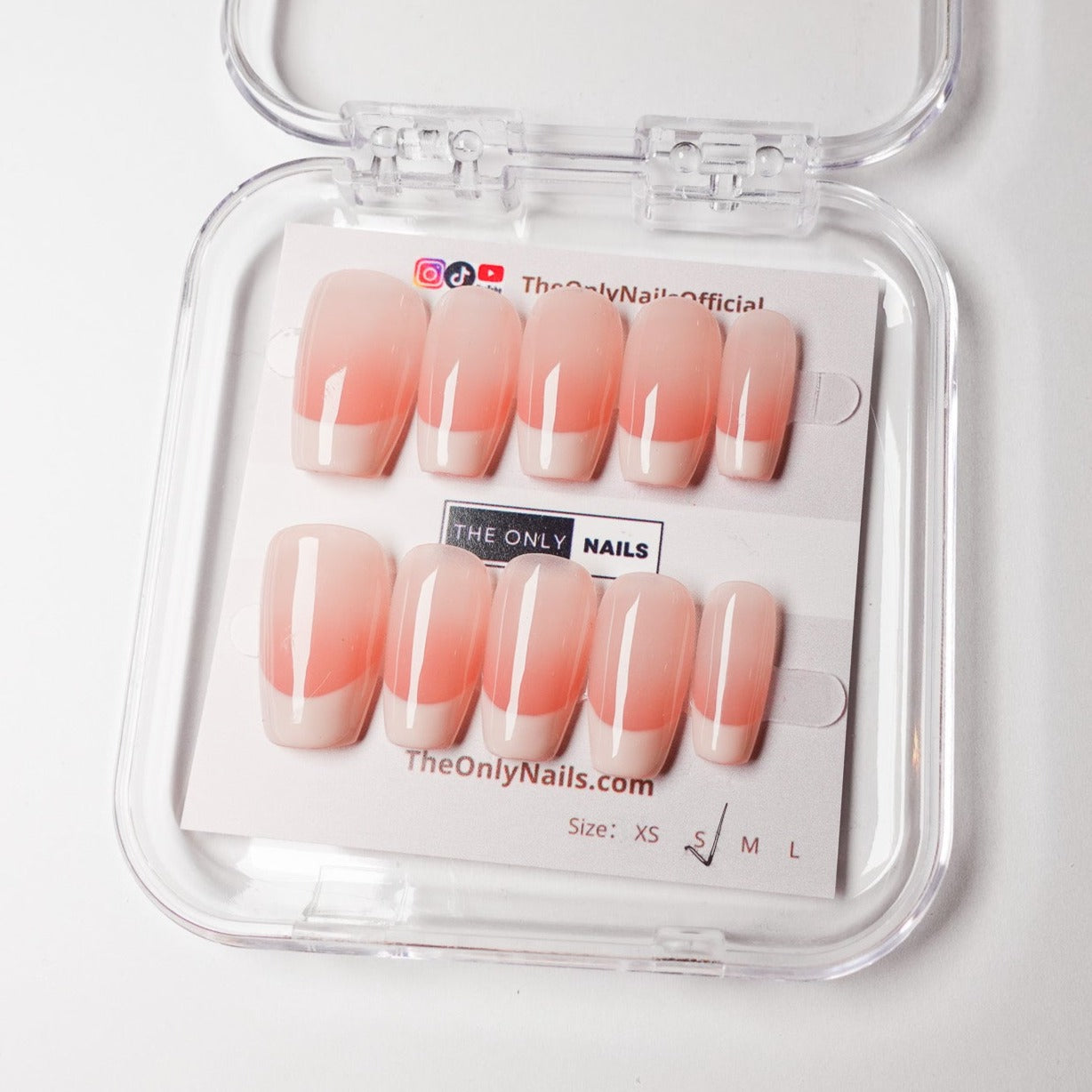 French Effortless – The Only Nails